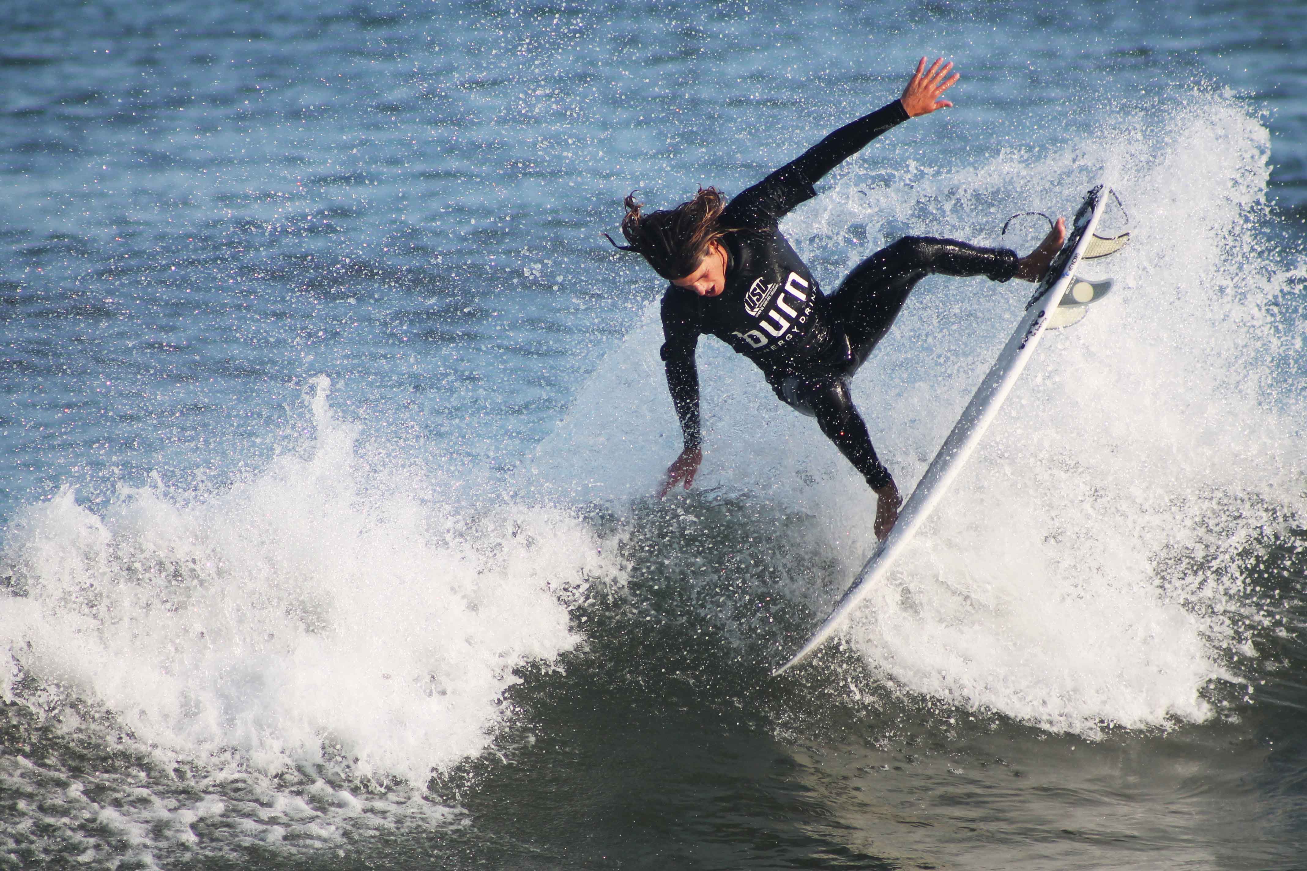 Tenfield.com » Surf: Sebastián Olarte triunfó en Playa Montoya