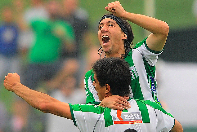 Tenfield.com » Racing goleó a Cerro 4:1 y se encarama en la punta