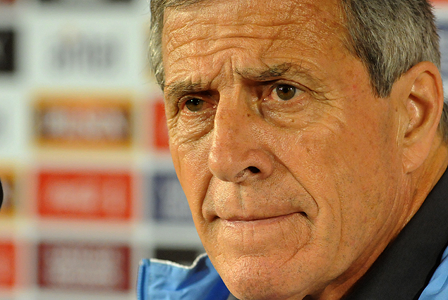 Tenfield.com » Tabárez y la inclusión de Carlos Sánchez: “El sentido ...