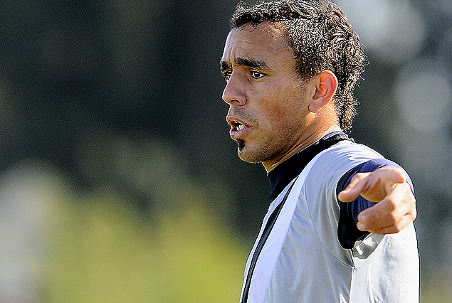 Tenfield.com » Iván Silva entrena y es evaluado