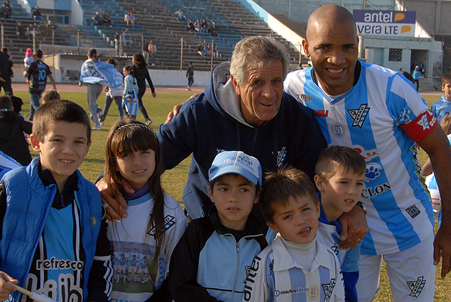 Tenfield.com » Retiro glorioso de Regueiro