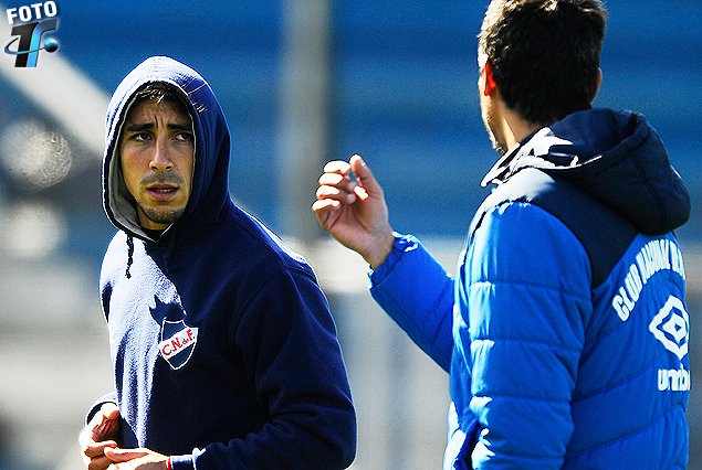 Tenfield.com » Fucile y Abreu en los once de Munúa