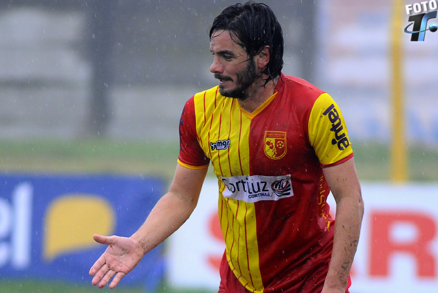 Tenfield.com » Santín entre los baluartes