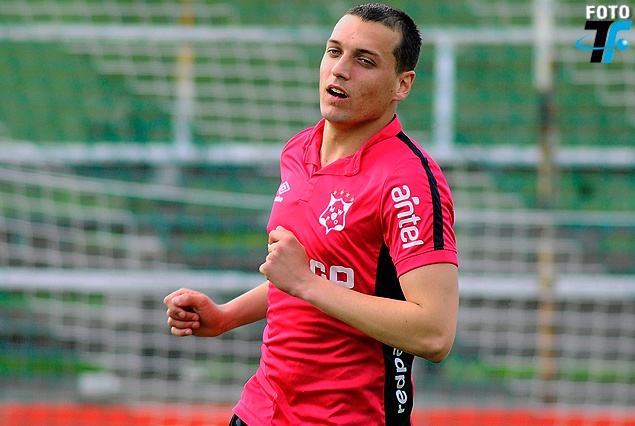 Tenfield.com » Debutó Gaspari