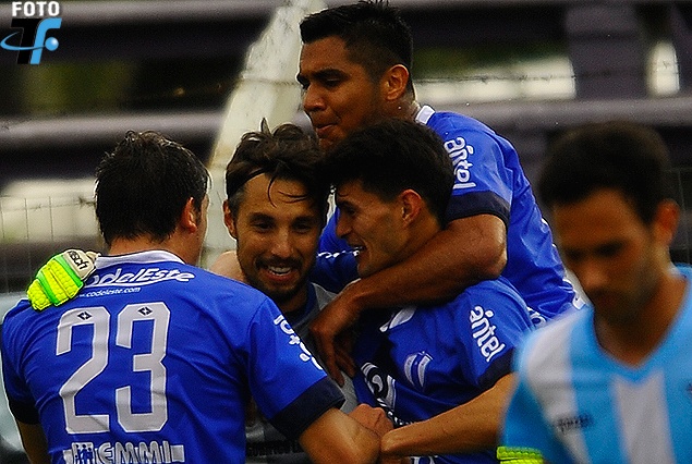 Tenfield.com » “Carini patea penales por jerarquía”