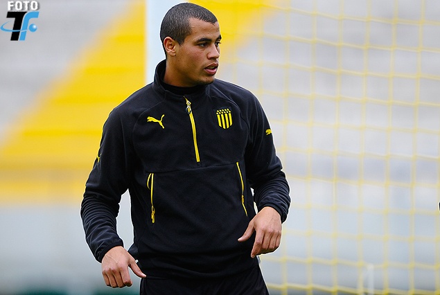 Tenfield.com » Peñarol: Alex Silva al lateral
