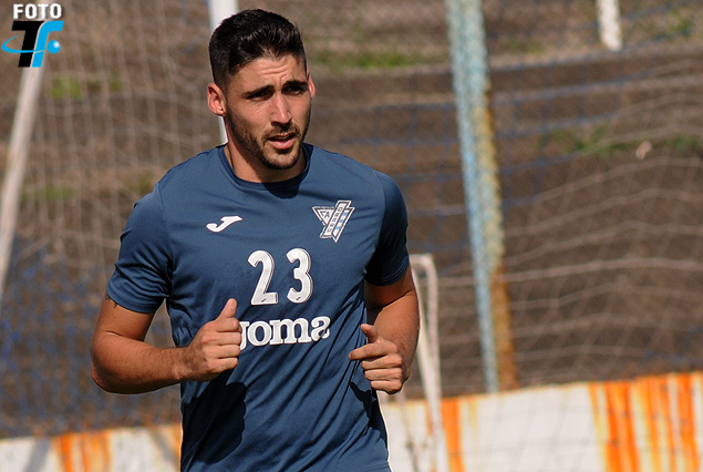 Tenfield.com » Cerro: Claudio Innella diferenciado