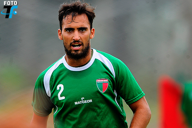 Tenfield.com » Zaguero por decidir