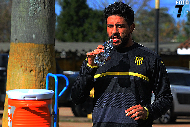 Tenfield.com » Peñarol: “Cachila” al trote por el retorno