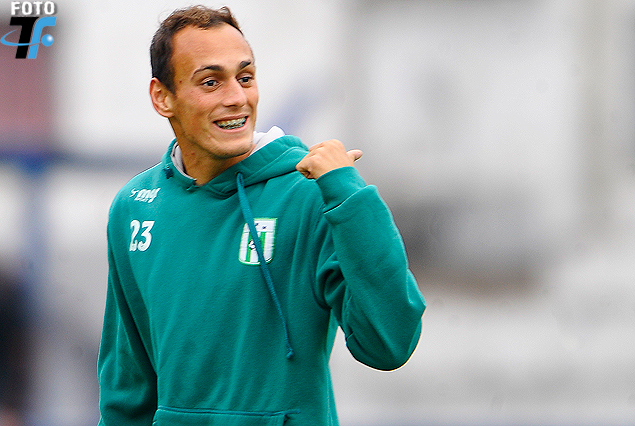 Tenfield.com » Esperan por Nicolás Sosa