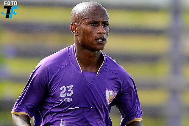 Tenfield.com » Mathías Acuña al ataque