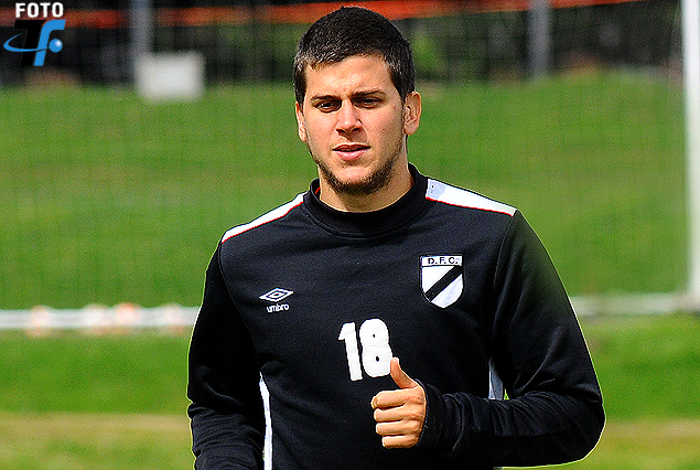 Tenfield.com » En el Complejo por cambiar el paso