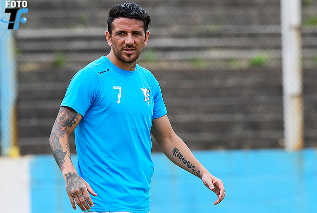 Tenfield.com » Cerro: jugadores para habilitar