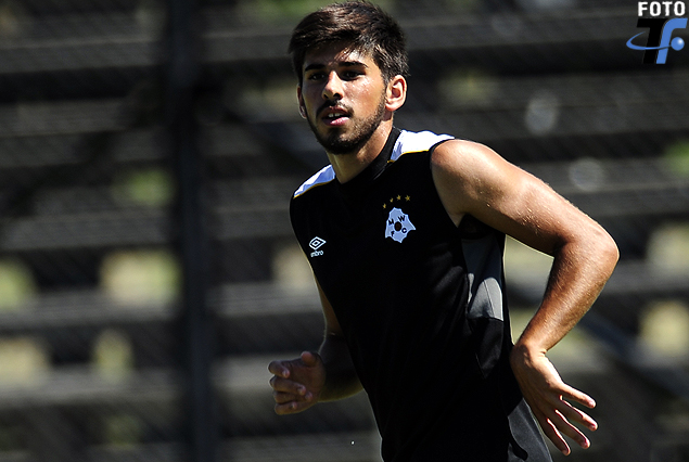 Tenfield.com » Bruno Méndez en la zaga