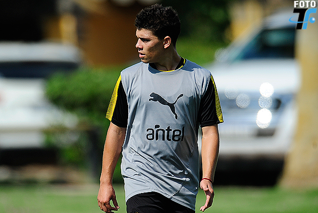 Tenfield.com » Peñarol: Kevin Lewis en la oncena