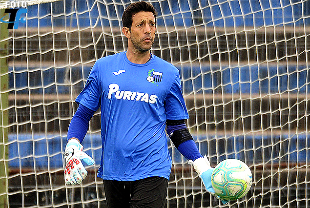 Tenfield.com » Bava y Franco ante Peñarol