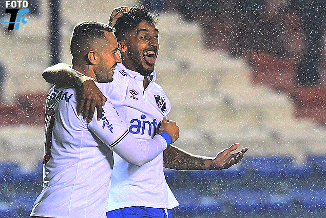 Tenfield.com » Kevin Ramírez en noche soñada